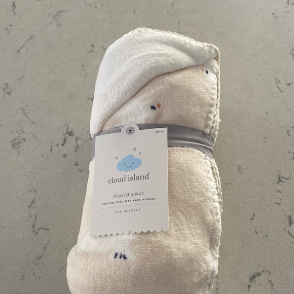 cloud island | Bedding | Nwt Cloud Island Blanket | Poshmark